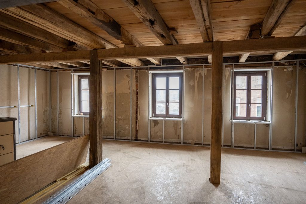 Travaux de rénovation d’une maison - entreprise RGE en Alsace | AKSU ...